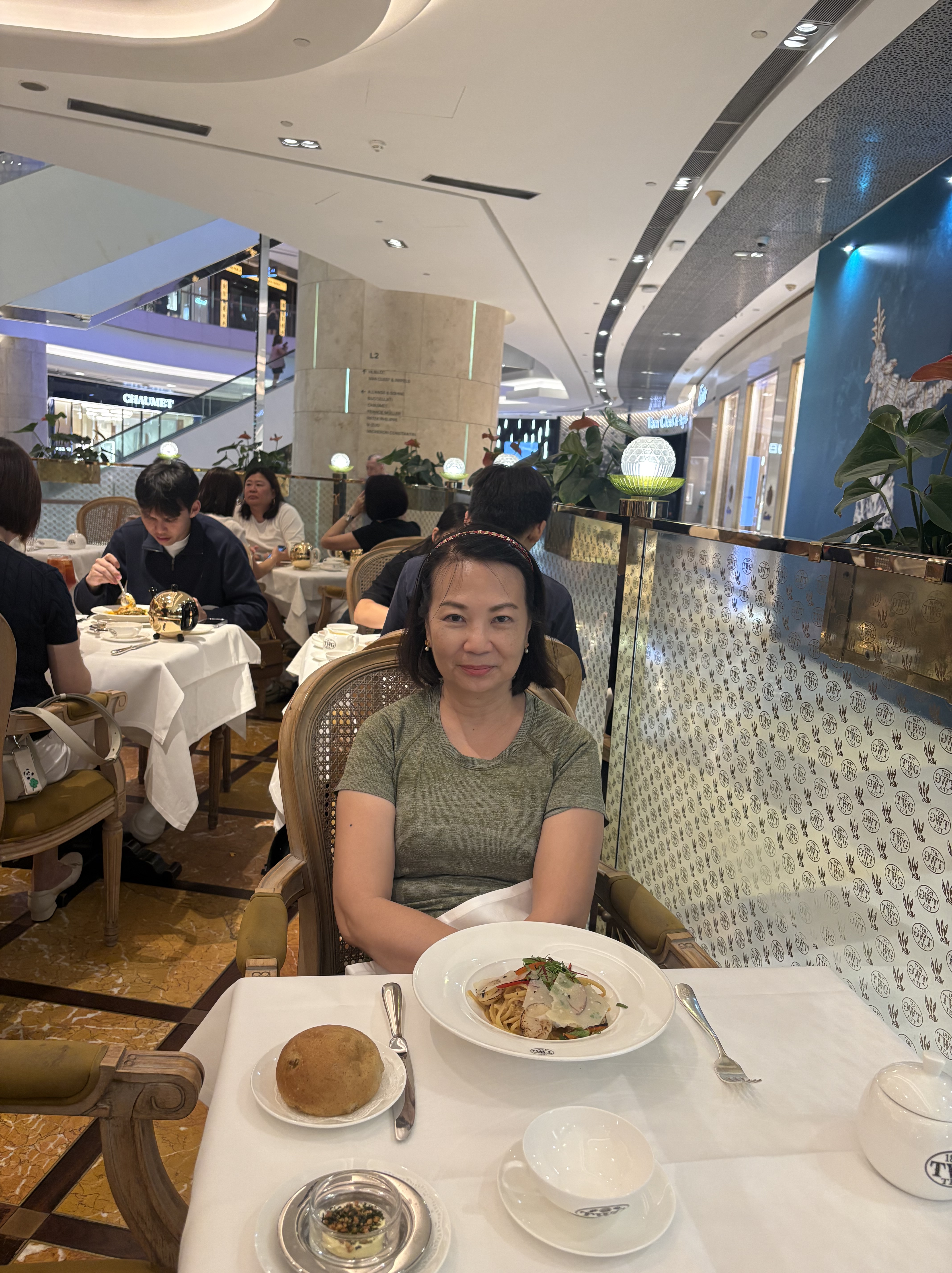 Customer Comes First – leegoldielocks